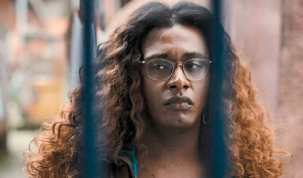 Toda a singularidade de Liniker em "Indigo Borboleta Anil": análise do ...